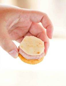 Homemade Lunchables with Ham - The Cookie Writer